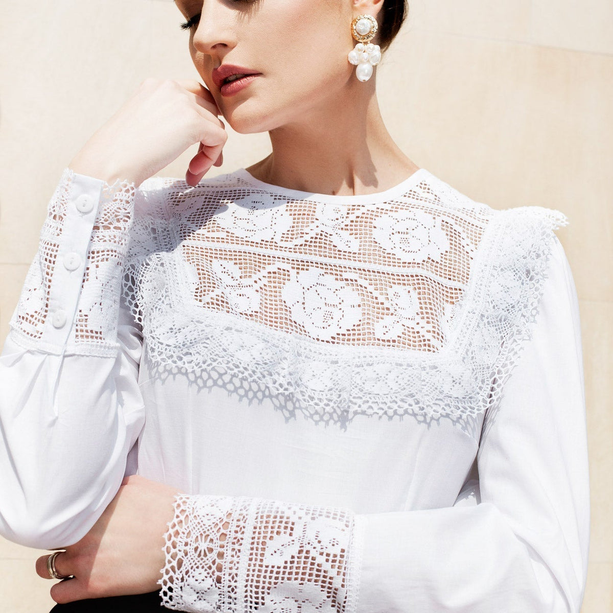 Haine dama tradiționale – bluze, ie, rochii și fuste | IIANA – Iiana ...