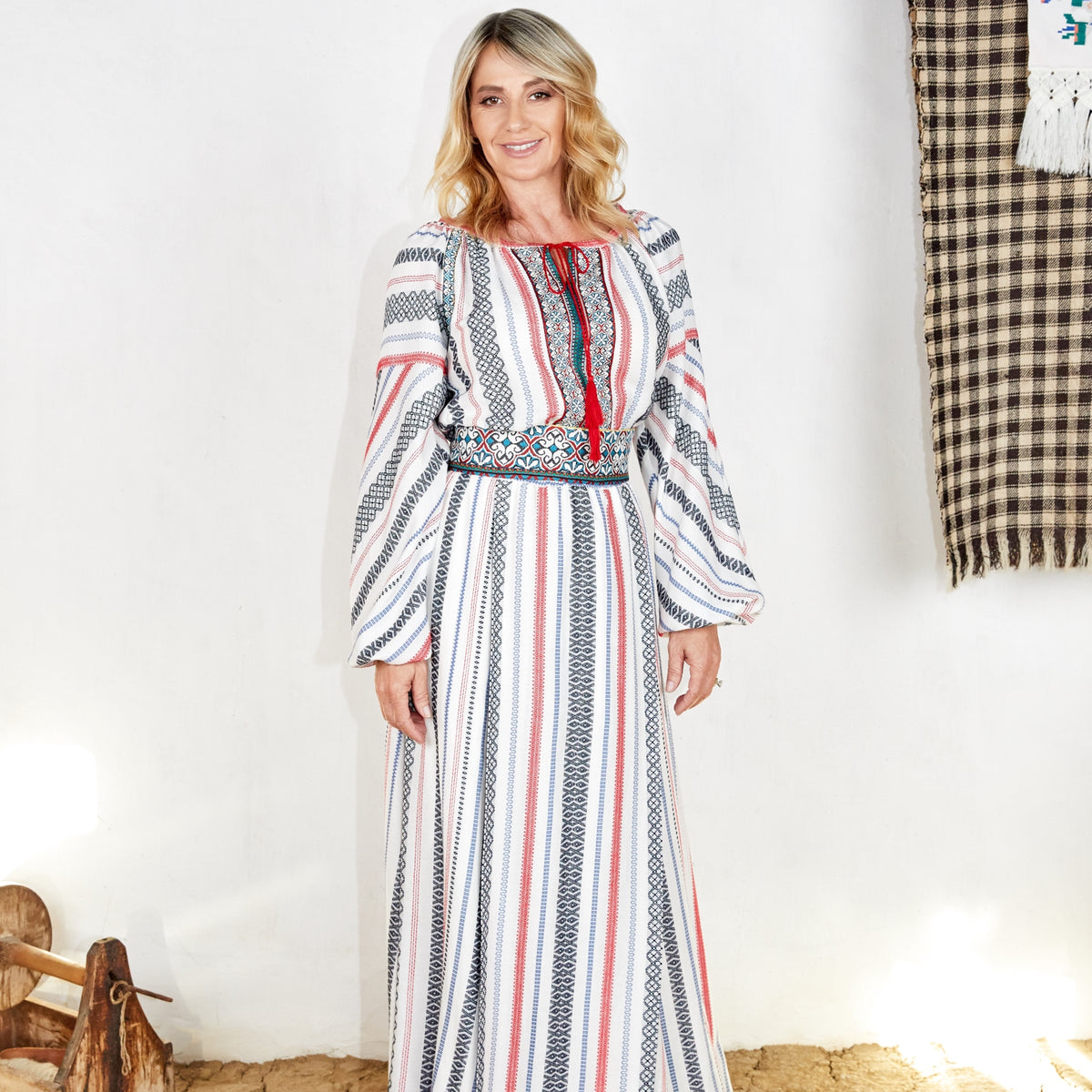 Rochie Ie Traditionala Populara de Mireasa Pentru Nunta - IIANA ...