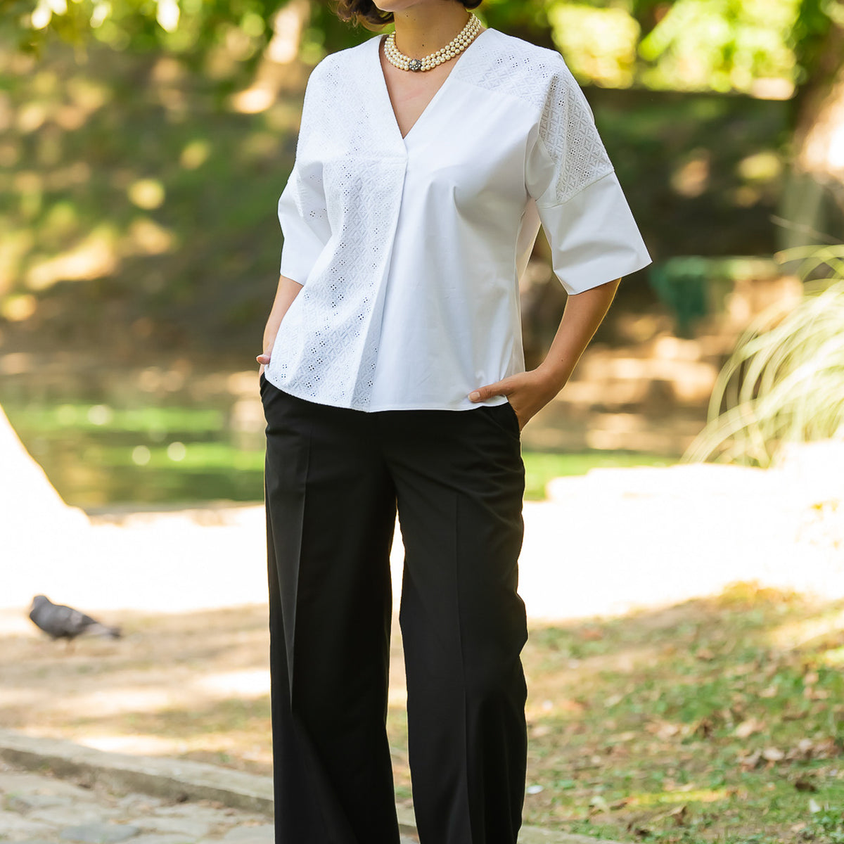 Bluza chimono alba cu broderie asimetrica - IIANA@ – Iiana Sanziana